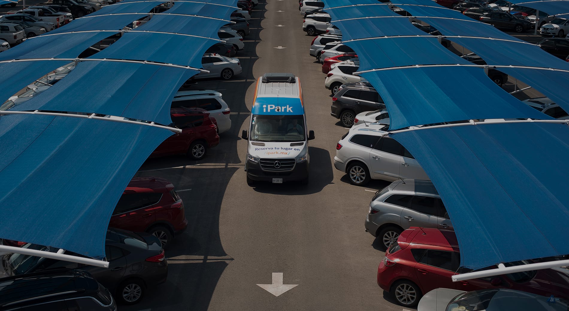 iPark - Estacionamientos Aeroportuarios en México